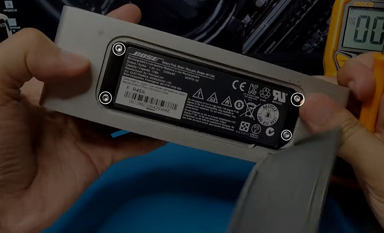 Bose SoundLink Mini Red Light Flashing (Quick Fixes) - AudioGrounds